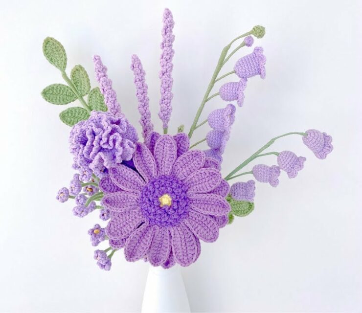 30 Free Realistic Crochet Flower Patterns + Video Tutorials